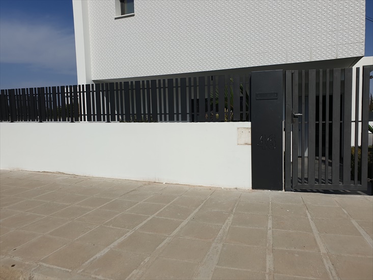 Fences - Aluminum constructions Cyprus | pergolas Cyprus | Skepastra ...