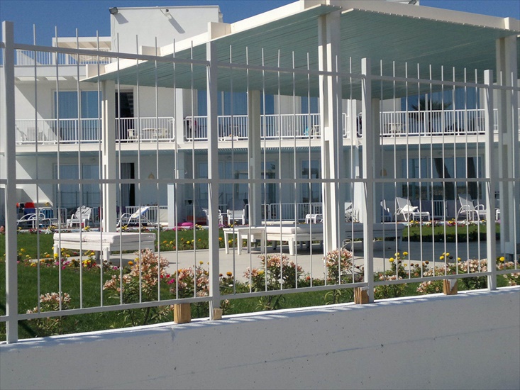 Fences - Aluminum constructions Cyprus | pergolas Cyprus | Skepastra ...